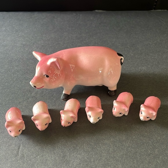 napco | Accents | Vintage Napco Japan Ceramic Momma Pig With Six ...